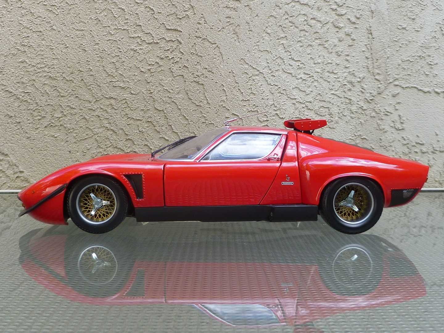 Kyosho Lamborghini Miura SV & Jota SVR | DiecastXchange Forum