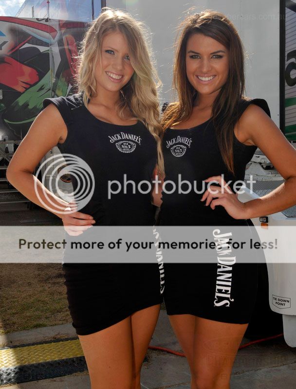 2012 Grid Girls - Clipsal 500 - Page 2