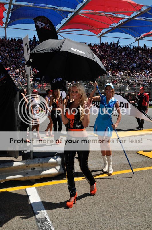 2012 Grid Girls - Clipsal 500 - Page 2