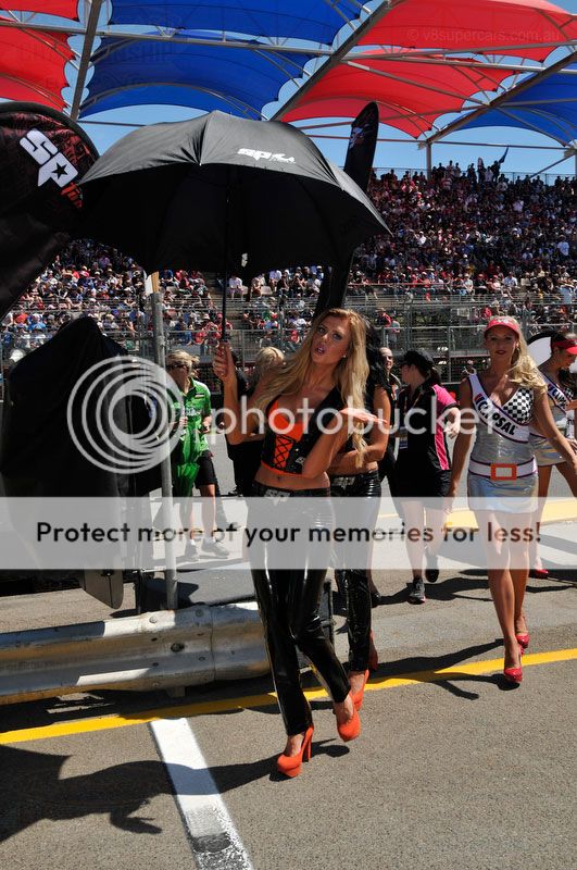 2012 Grid Girls - Clipsal 500 - Page 2