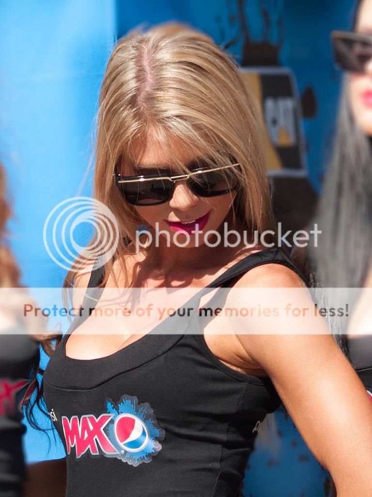 2013 Grid Girls - Clipsal - Page 3