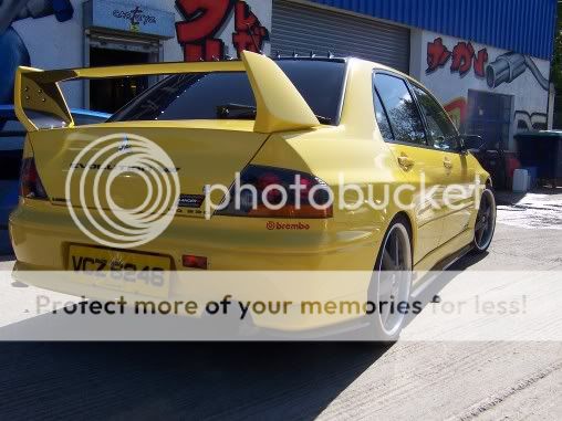 has any body nice yellow evo 8 pics?? | Lancer Register Forum