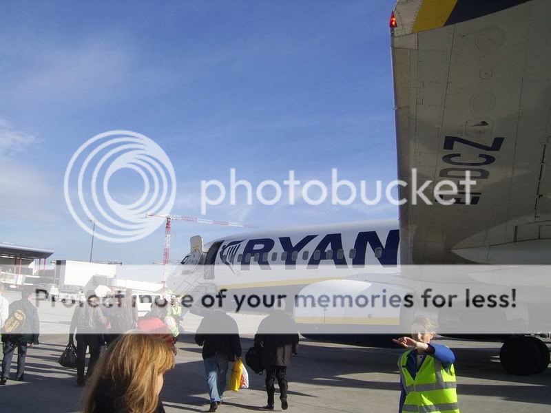 Basel- Alicante Return: EasyJet+ Ryanair (pics) - Airliners.net