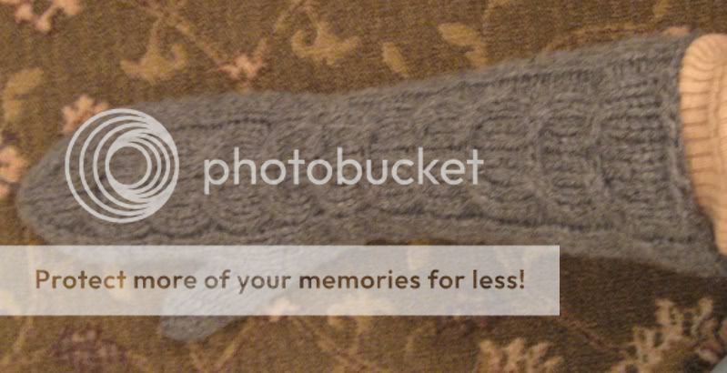 New Pattern – Bella’s Mittens | Snowviolet